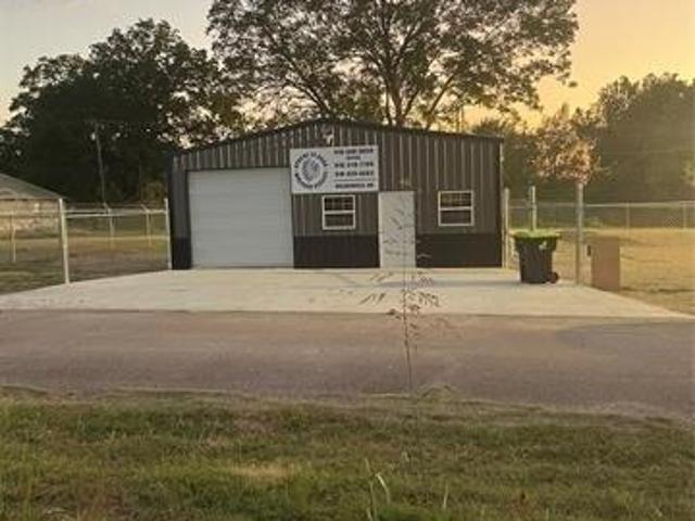 2 bedroom, Holdenville OK 74848 LS93929496