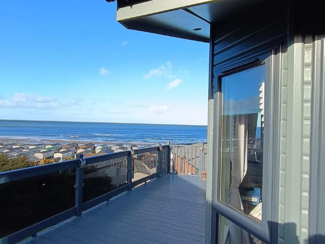 2 bedroom holiday lodge for sale