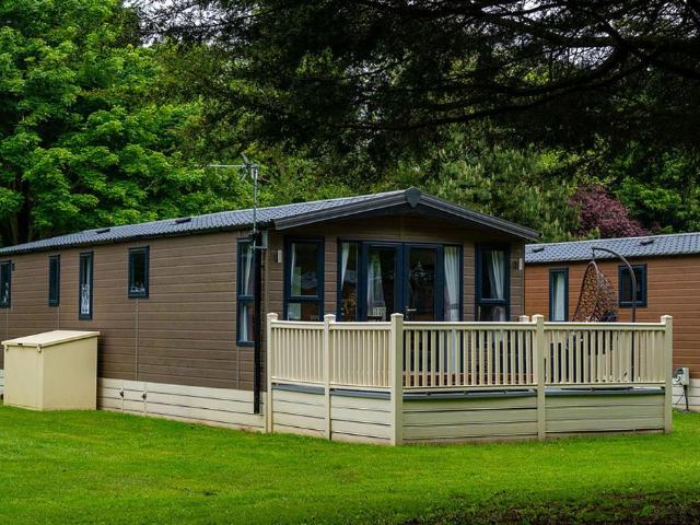 2 bedroom holiday lodge for sale