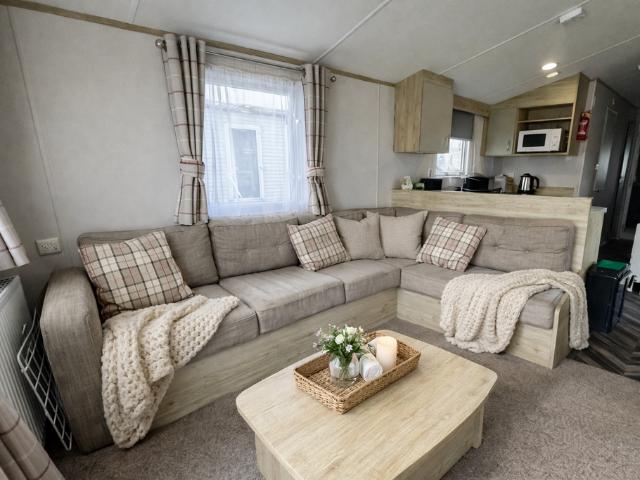 2 bedroom holiday park home for sale