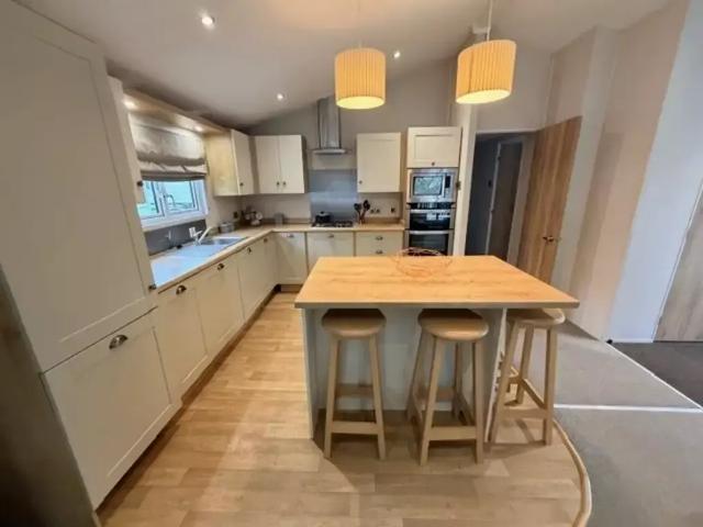 2 bedroom holiday park home for sale