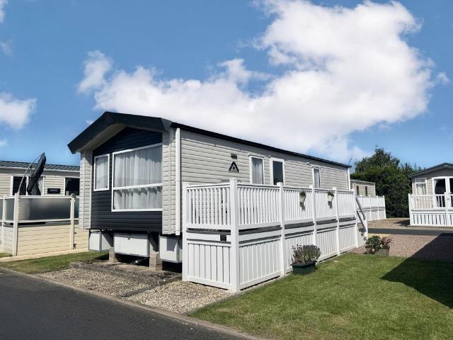 2 bedroom holiday park home for sale