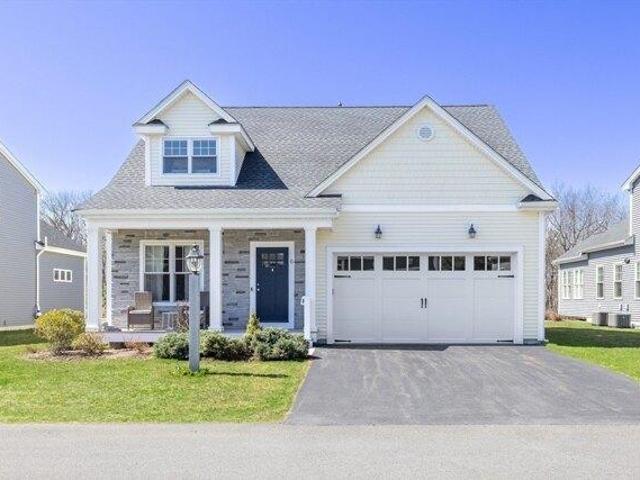 2 bedroom, Holliston MA 01746 102444622