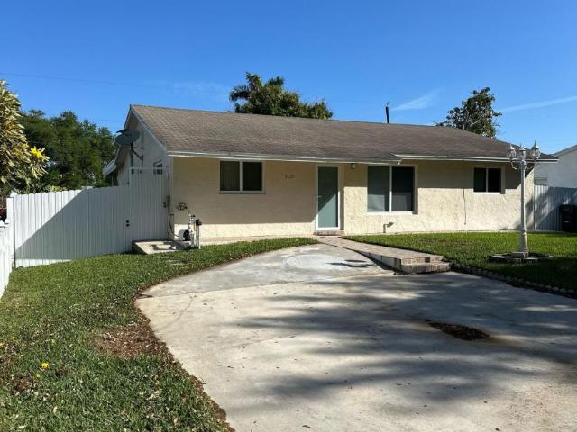 2 bedroom, Hollywood FL 33024 90238825