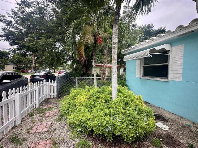 2 bedroom, Hollywood FL 33020 81205152