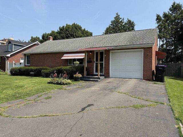 2 bedroom, Holyoke MA 01040 105239109