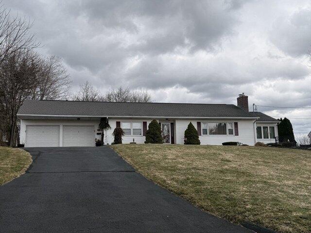 2 bedroom, Holyoke MA 01040 LS102412755