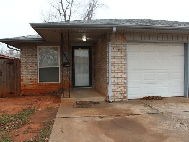 2 Bedroom Home for Rent at 4033 S Locust Dr, Midwest City, OK 73110