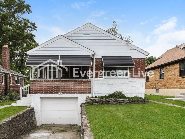 2 Bedroom Home for Rent at 4047 Washington Ave, Cheviot, OH 45211 Cheviot
