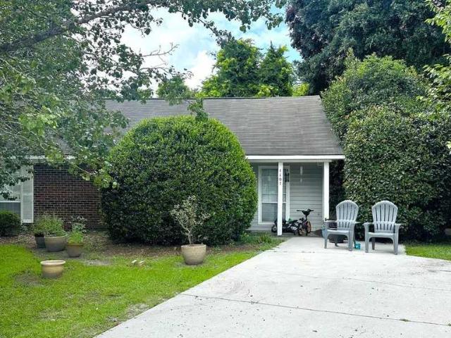 2 Bedroom Home for Rent at 4107 Kenan Ct, Wilmington, NC 28403