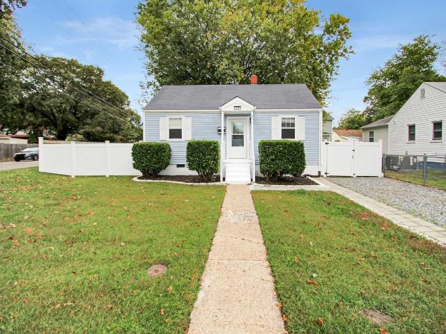 2 Bedroom Home for Rent at 414 Wakefield Ave, Hampton, VA 23661 Wythe