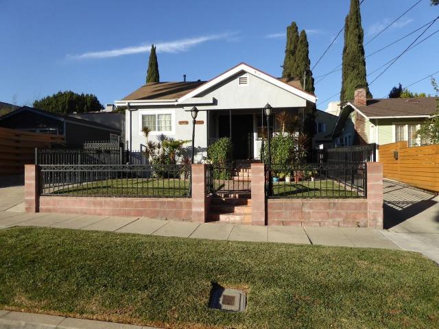 2 Bedroom Home for Rent at 4215 Camero Ave, Los Angeles, CA 90027 Greater Griffith Park
