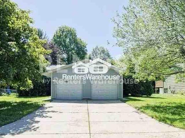 2 Bedroom Home for Rent at 422 Arion St E, West Saint Paul, MN 55118
