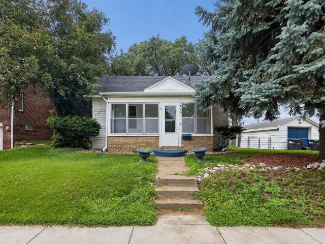 2 Bedroom Home for Rent at 425 Bancroft St, Omaha, NE 68108 Riverview