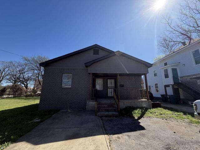 2 Bedroom Home for Rent at 432 N Montgomery St, Memphis, TN 38104