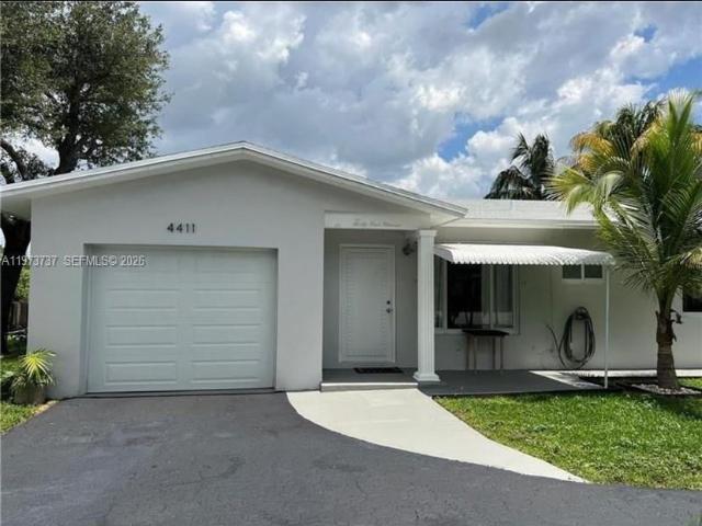 2 Bedroom Home for Rent at 4411 West Broward Boulevard, Plantation, FL 33317