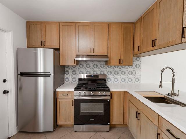 2 Bedroom Home for Rent at 459 D St, Chula Vista, CA 91910 North Chula Vista