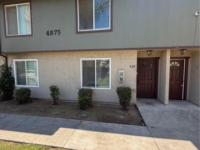 2 Bedroom Home for Rent at 4875 E Mckinley Ave, Fresno, CA 93703 McLane