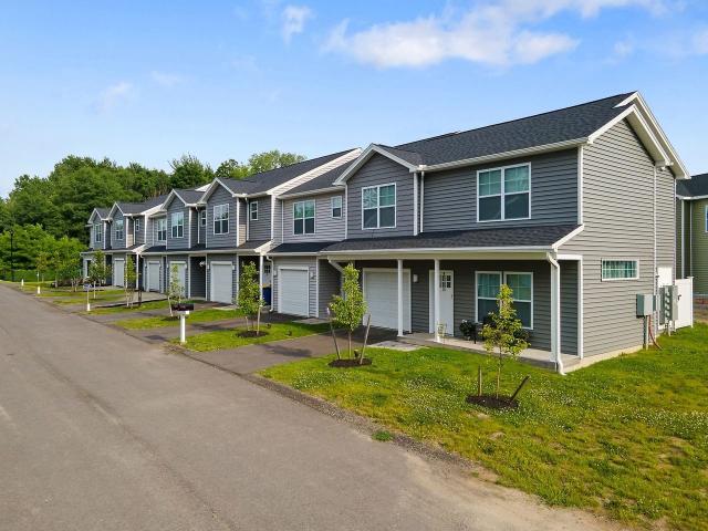 2 Bedroom Home for Rent at 4 Florentine Cir, Baldwinsville, NY 13027