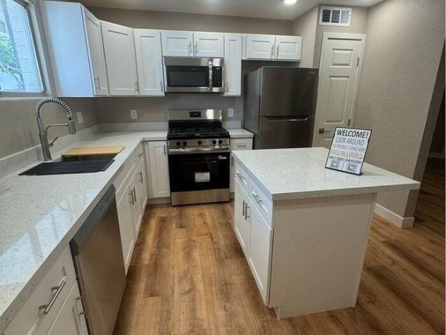 2 Bedroom Home for Rent at 501 E Erie St #B, Chandler, AZ 85225 Galveston