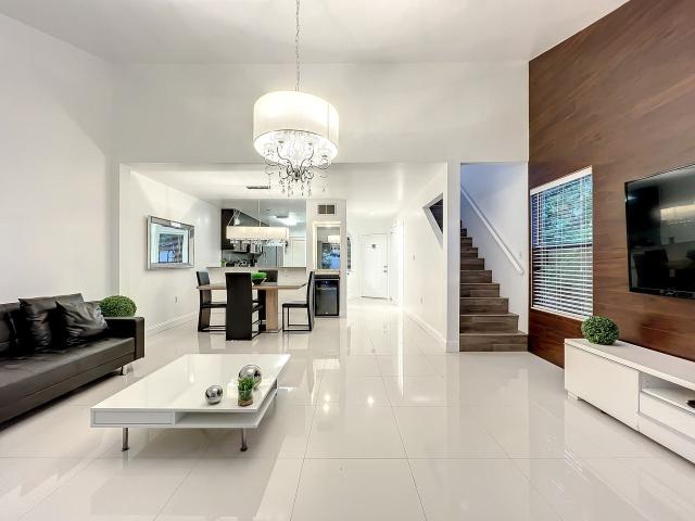 2 Bedroom Home for Rent at 5051 Ernst Court #mw, Orlando, FL 32819 Windhover