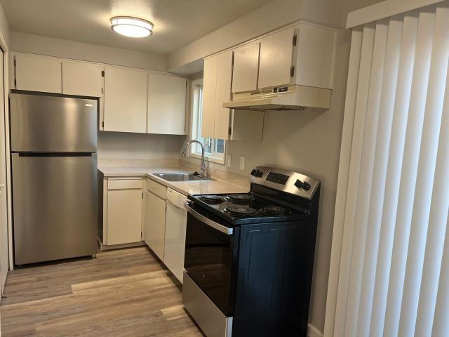 2 Bedroom Home for Rent at 5113 Sw 62nd Ave, Portland, OR 97221 Hayhurst