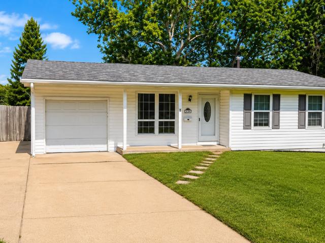2 Bedroom Home for Rent at 5205 Auriesville Ln #1, Hazelwood, MO 63042