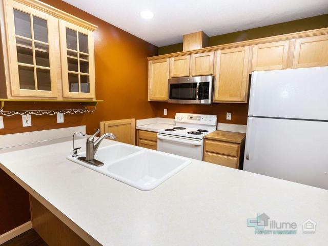 2 Bedroom Home for Rent at 5215 Se Pardee St, Portland, OR 97206 Woodstock