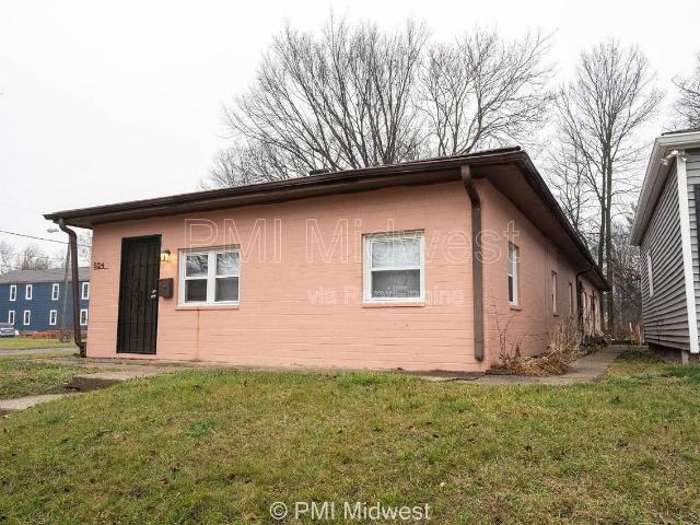 2 Bedroom Home for Rent at 524 W 23rd St #2, Indianapolis, IN 46208 Near Northwest Riverside
