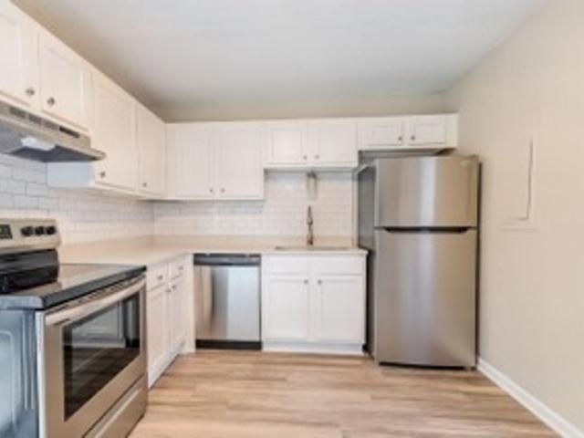 2 Bedroom Home for Rent at 525 Stinson Dr, Charleston, SC 29407