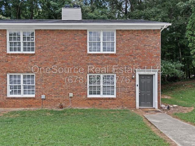 2 Bedroom Home for Rent at 5307 Stonebush Ter #B, Stone Mountain, GA 30083