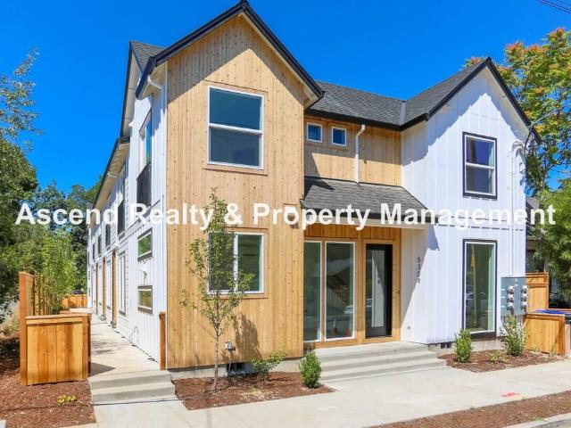 2 Bedroom Home for Rent at 5311 Ne 14th Pl, Portland, OR 97211 Vernon