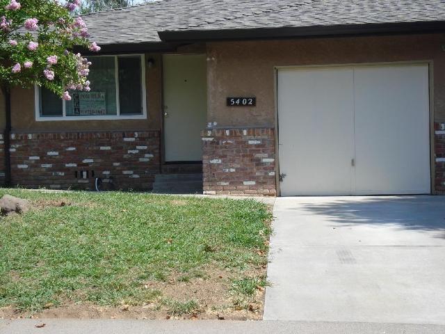 2 Bedroom Home for Rent at 5402 Mona Way, Sacramento, CA 95841