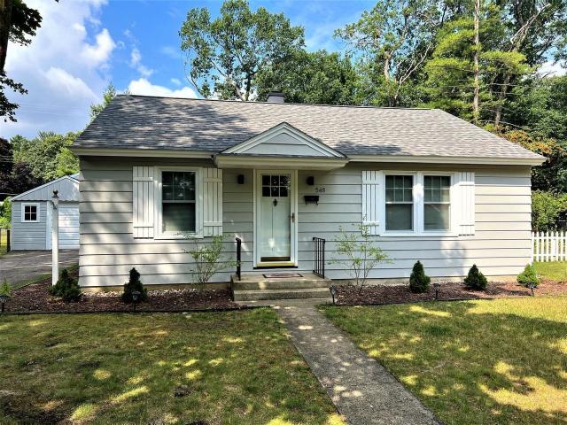 2 Bedroom Home for Rent at 548 Cromwell Dr, Traverse City, MI 49686