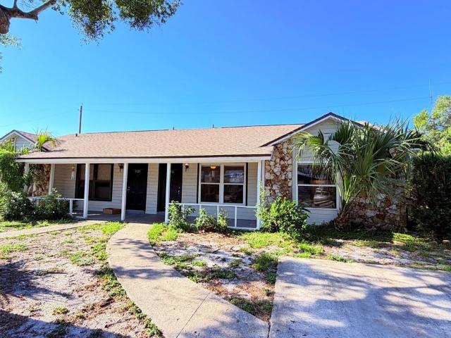 2 Bedroom Home for Rent at 5516 Charleston St, Orlando, FL 32807