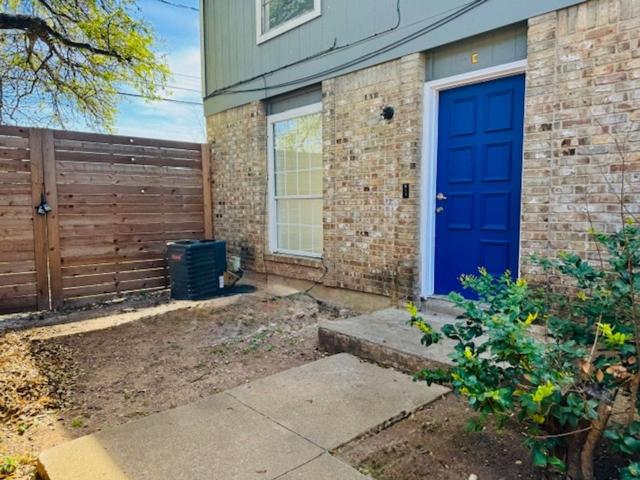 2 Bedroom Home for Rent at 5907 Cougar Dr, Austin, TX 78745 Garrison Park