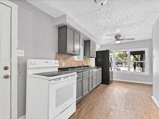 2 Bedroom Home for Rent at 601 Booker T Washington St, Conroe, TX 77301