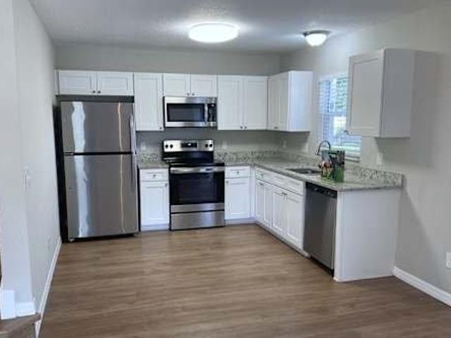 2 Bedroom Home for Rent at 6245 Discovery St E, Fife, WA 98424 Fife