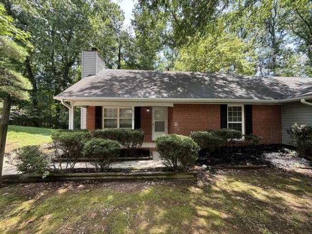 2 Bedroom Home for Rent at 6607 Pineburr Rd #1, Charlotte, NC 28211 Stonehaven