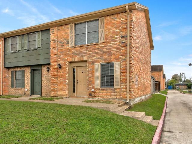 2 Bedroom Home for Rent at 6685 Lexington Dr #22, Beaumont, TX 77706