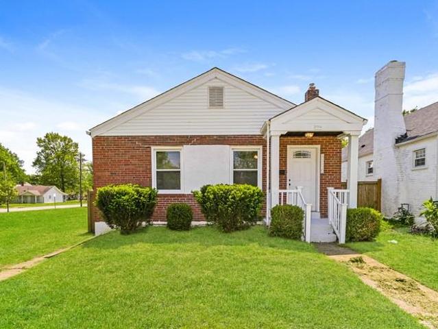 2 Bedroom Home for Rent at 6704 Etzel Ave, University City, MO 63130 University City