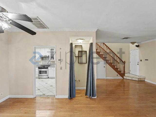 2 Bedroom Home for Rent at 6801 Mammoth Ave #17, Los Angeles, CA 91405 Van Nuys