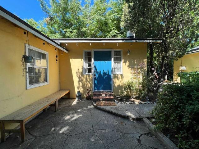 2 Bedroom Home for Rent at 7158 Apperson St, Los Angeles, CA 91042 Sunland Tujunga