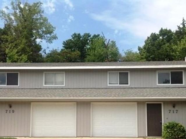 2 Bedroom Home for Rent at 717 Ridgewood Dr, Manhattan, KS 66502