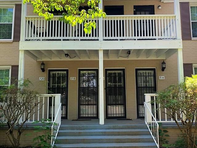 2 Bedroom Home for Rent at 718 Lawrence Ave #1, Maryville, TN 37803