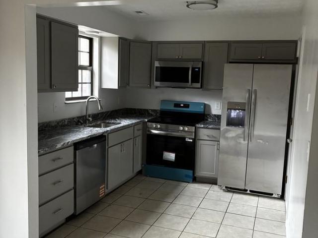 2 Bedroom Home for Rent at 720 Ohio Pike #G, Cincinnati, OH 45245