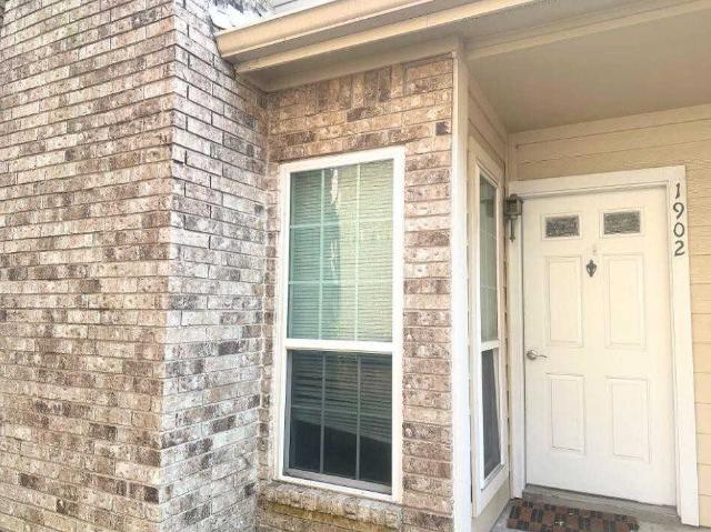 2 Bedroom Home for Rent at 7575 Cambridge St #1, Houston, TX 77054 Astrodome