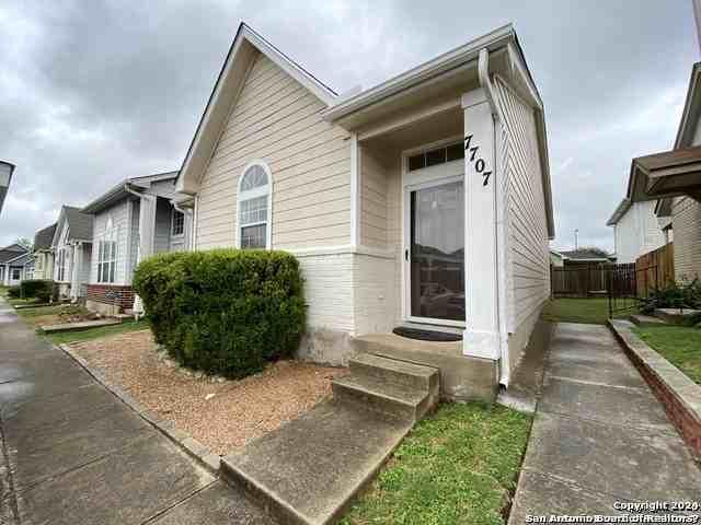 2 Bedroom Home for Rent at 7707 Crown Gate Dr, San Antonio, TX 78251