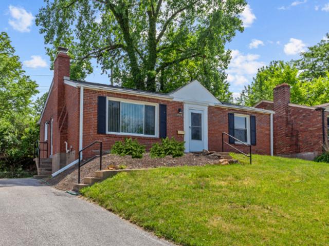 2 Bedroom Home for Rent at 7812 Drexel Dr, University City, MO 63130 University City