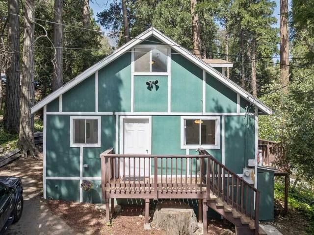 2 Bedroom Home for Rent at 794 Woodland Rd, Crestline, CA 92325